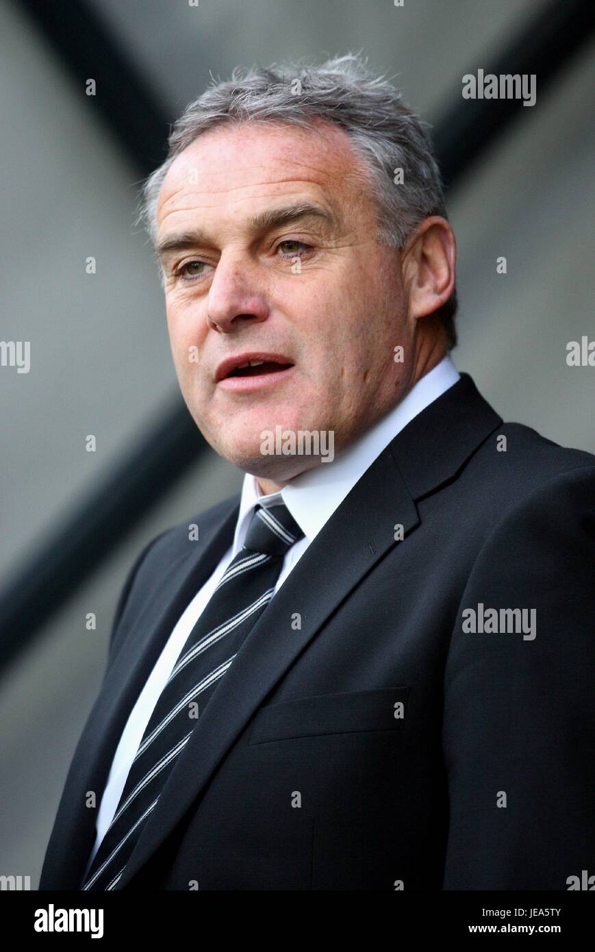 Football manager dave jones hi-res stock photography and images - Alamy
