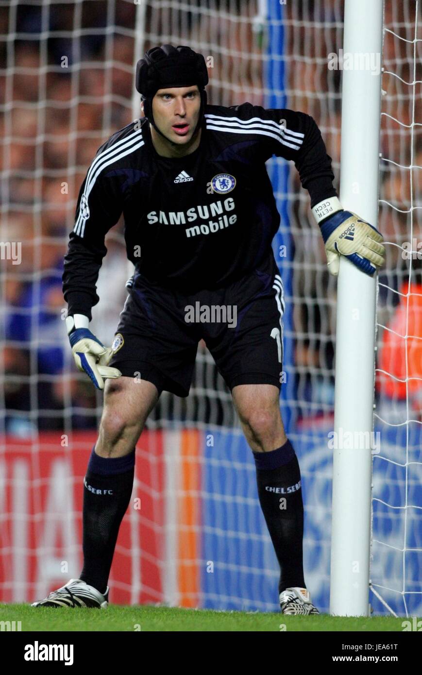 PETR CECH CHELSEA FC STAMFORD BRIDGE LONDON ENGLAND 24 October 2007 ...