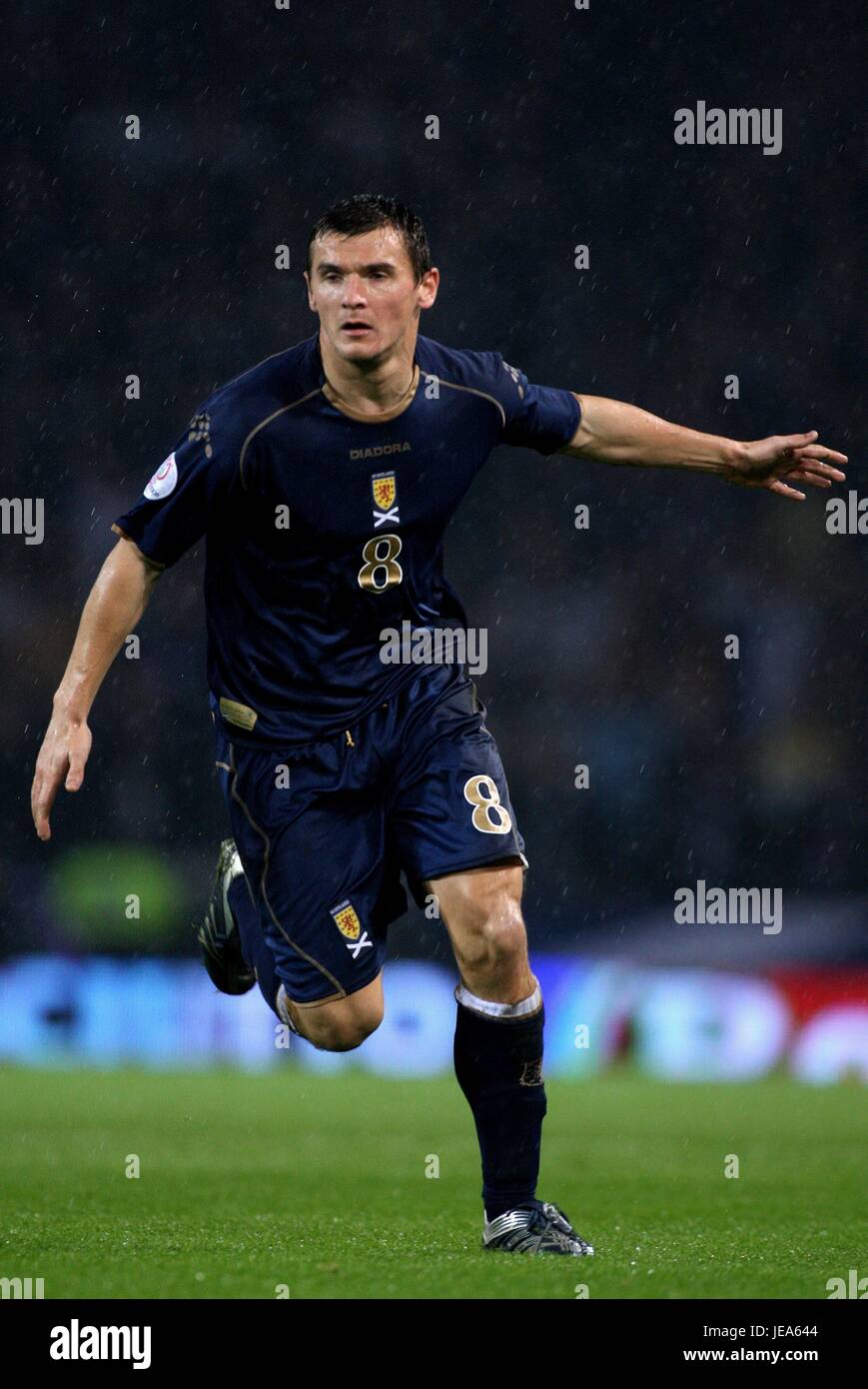 LEE MCCULLOCH SCOTLAND & GLASGOW RANGERS FC HAMPDEN PARK GLASGOW ...