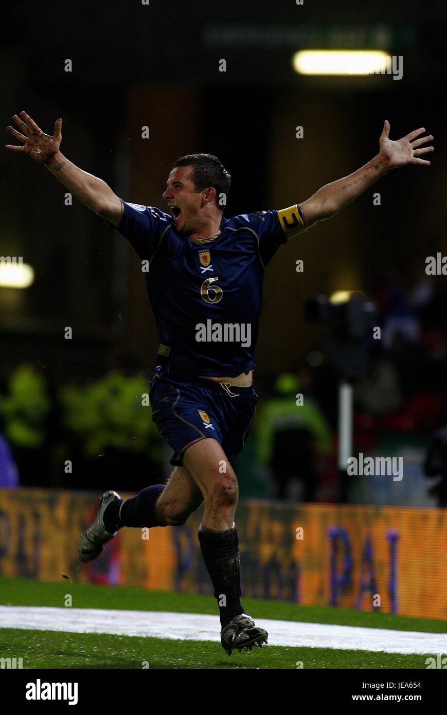 BARRY FERGUSON SCOTLAND & GLASGOW RANGERS FC HAMPDEN PARK GLASGOW ...