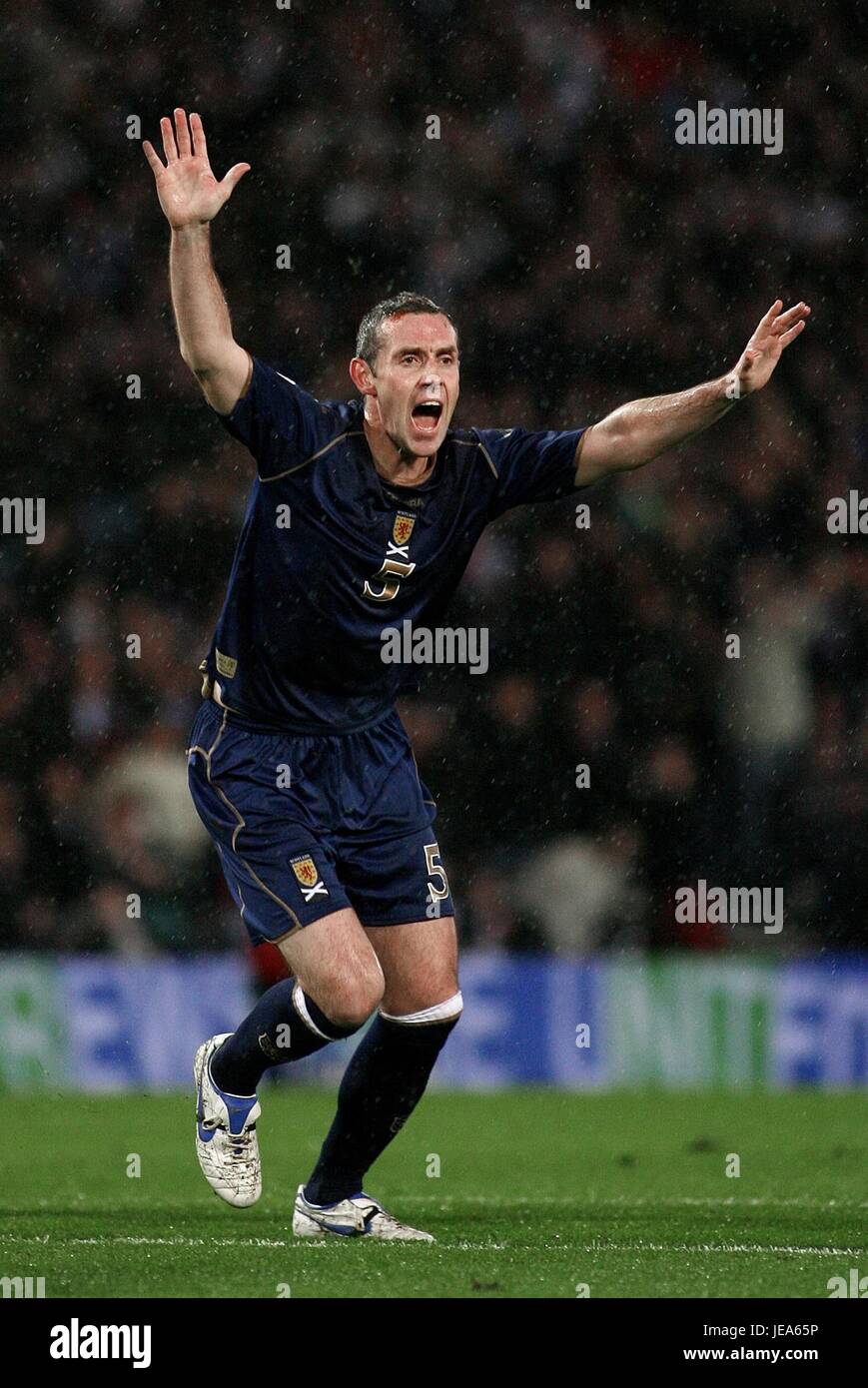 DAVID WEIR SCOTLAND & GLASGOW RANGERS FC HAMPDEN PARK GLASGOW SCOTLAND ...