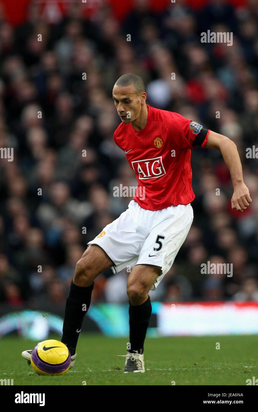 RIO FERDINAND MANCHESTER UNITED FC OLD TRAFFORD MANCHESTER ENGLAND 11 ...