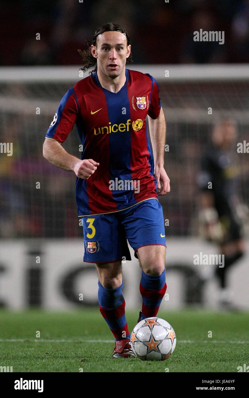 Nou camp gabriel milito hi-res stock photography and images - Alamy