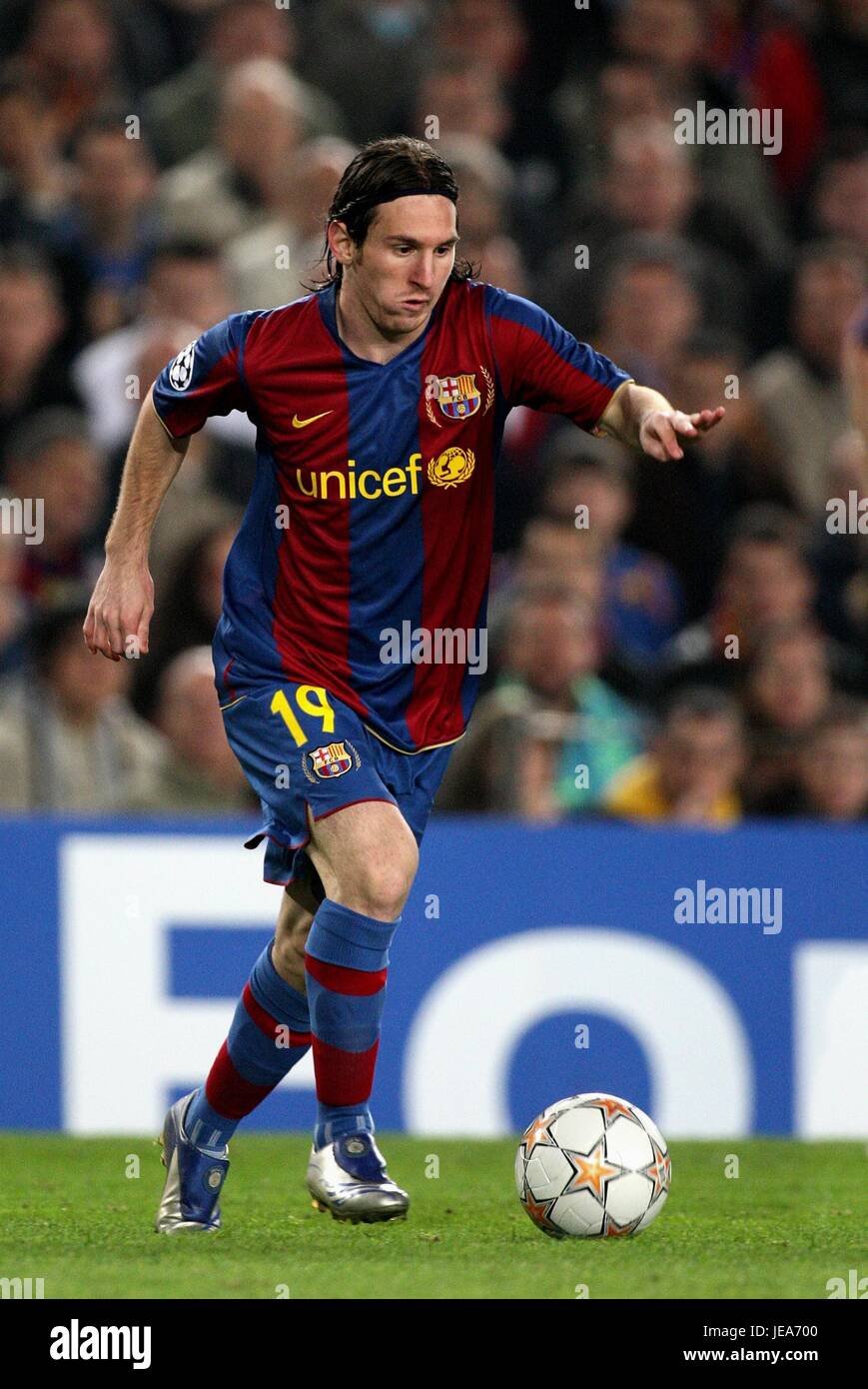 LIONEL MESSI FC BARCELONA NOU CAMP BARCELONA SPAIN 07 November 2007 ...