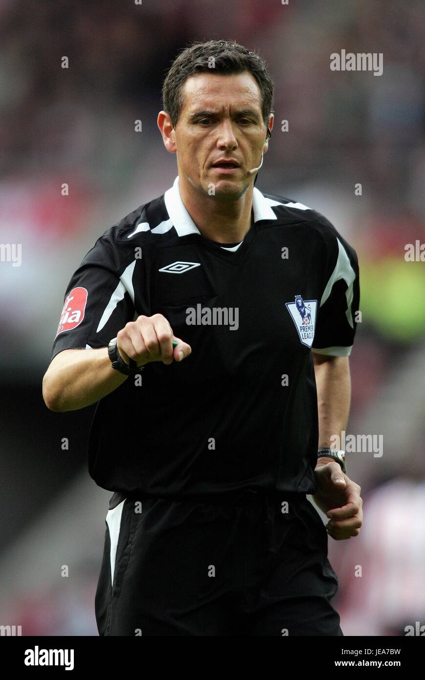 ANDRE MARRINER REFEREE STADIUM OF LIGHT SUNDERLAND ENGLAND 27 October ...