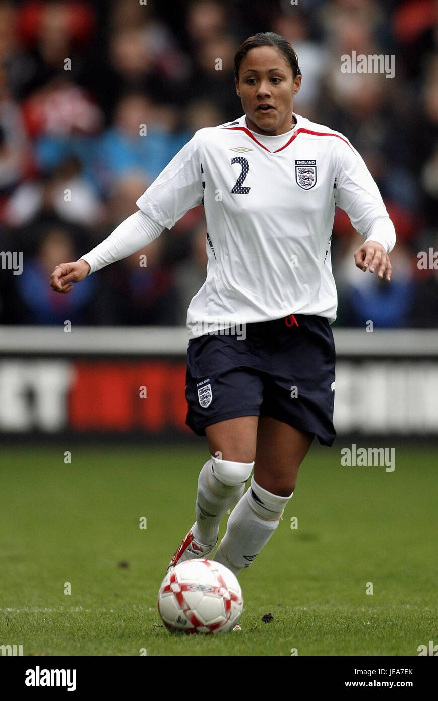 ALEX SCOTT ENGLAND WOMEN & ARSENAL FC BANKS'S STADIUM WALSALL ENGLAND ...