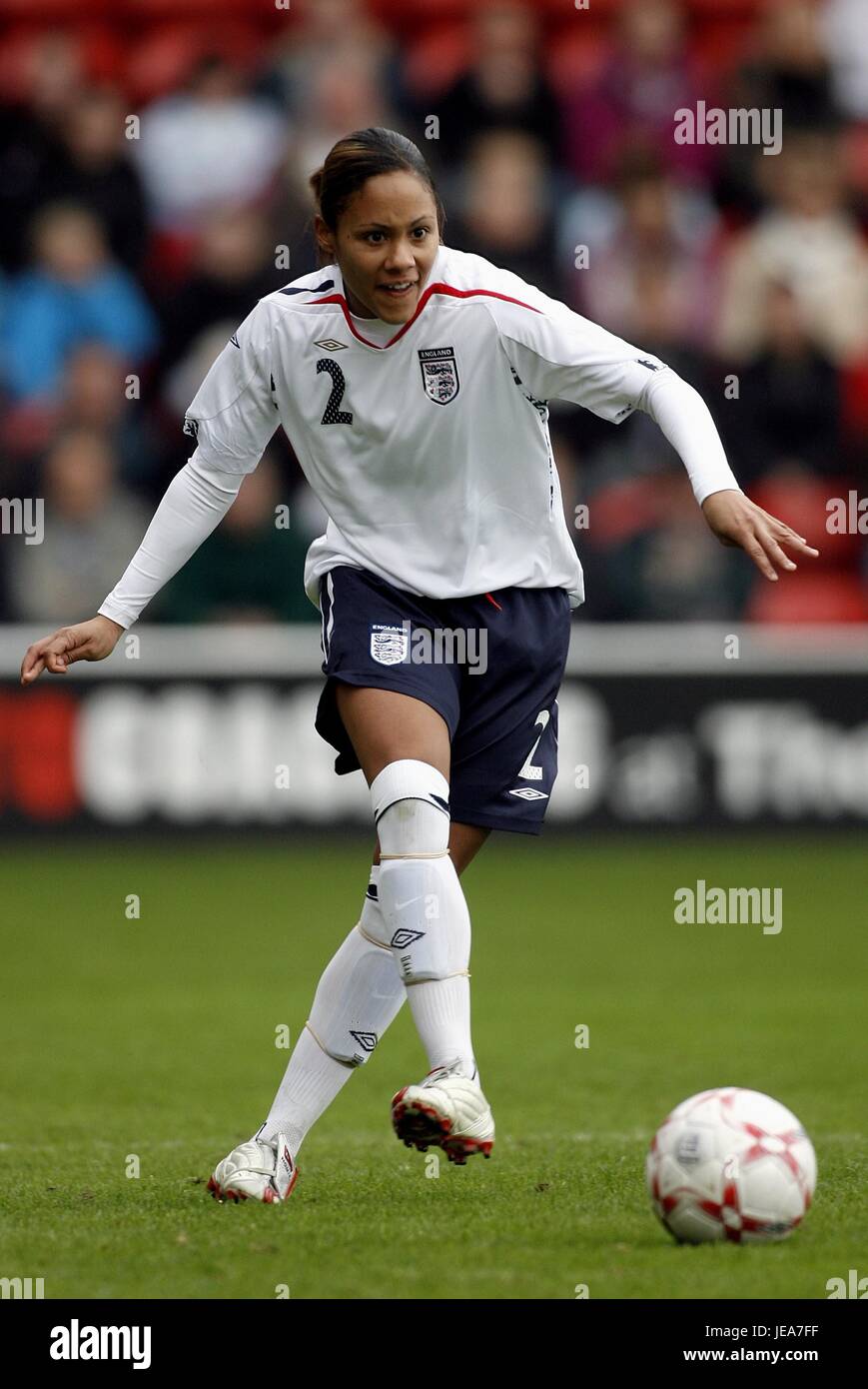 ALEX SCOTT ENGLAND WOMEN & ARSENAL FC BANKS'S STADIUM WALSALL ENGLAND ...