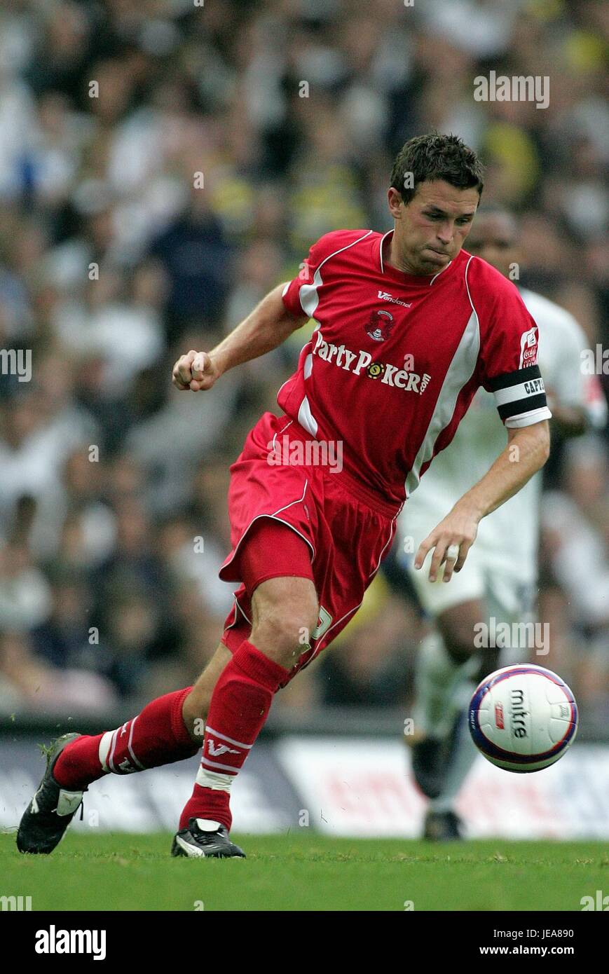 Leyton orient fc hi-res stock photography and images - Alamy