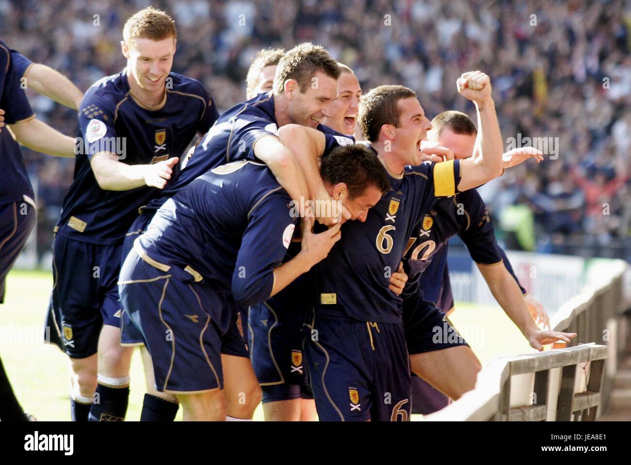 SCOTS CELEBRATE MCCULLOCH GOAL SCOTLAND V UKRAINE HAMPDEN PARK GLASGOW ...