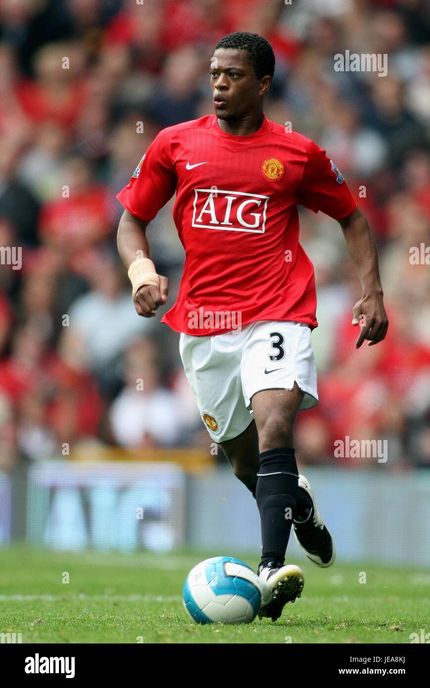 GERARD PIQUE MANCHESTER UNITED FC OLD TRAFFORD MANCHESTER ENGLAND 06 ...