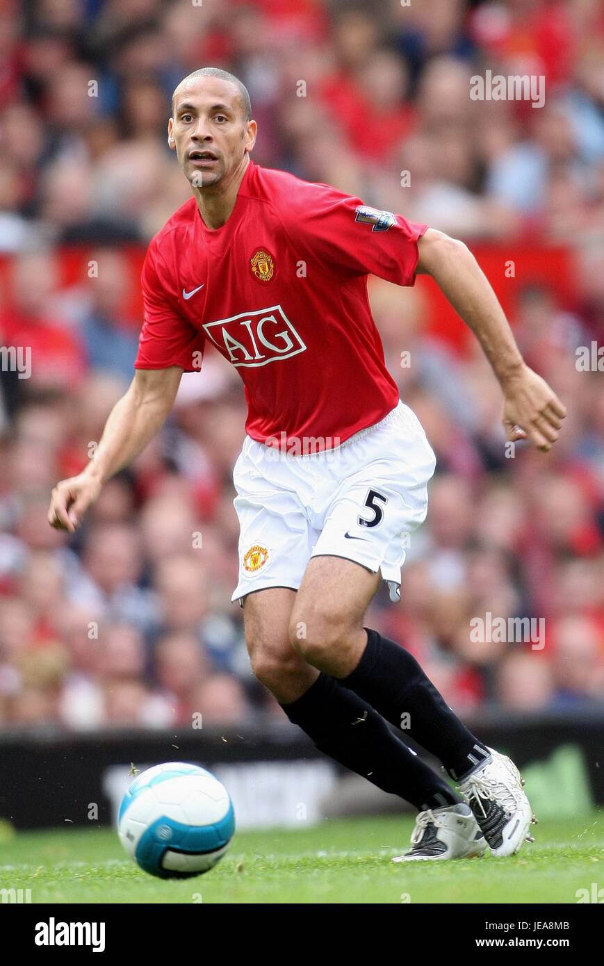 RIO FERDINAND MANCHESTER UNITED FC OLD TRAFFORD MANCHESTER ENGLAND 06 ...