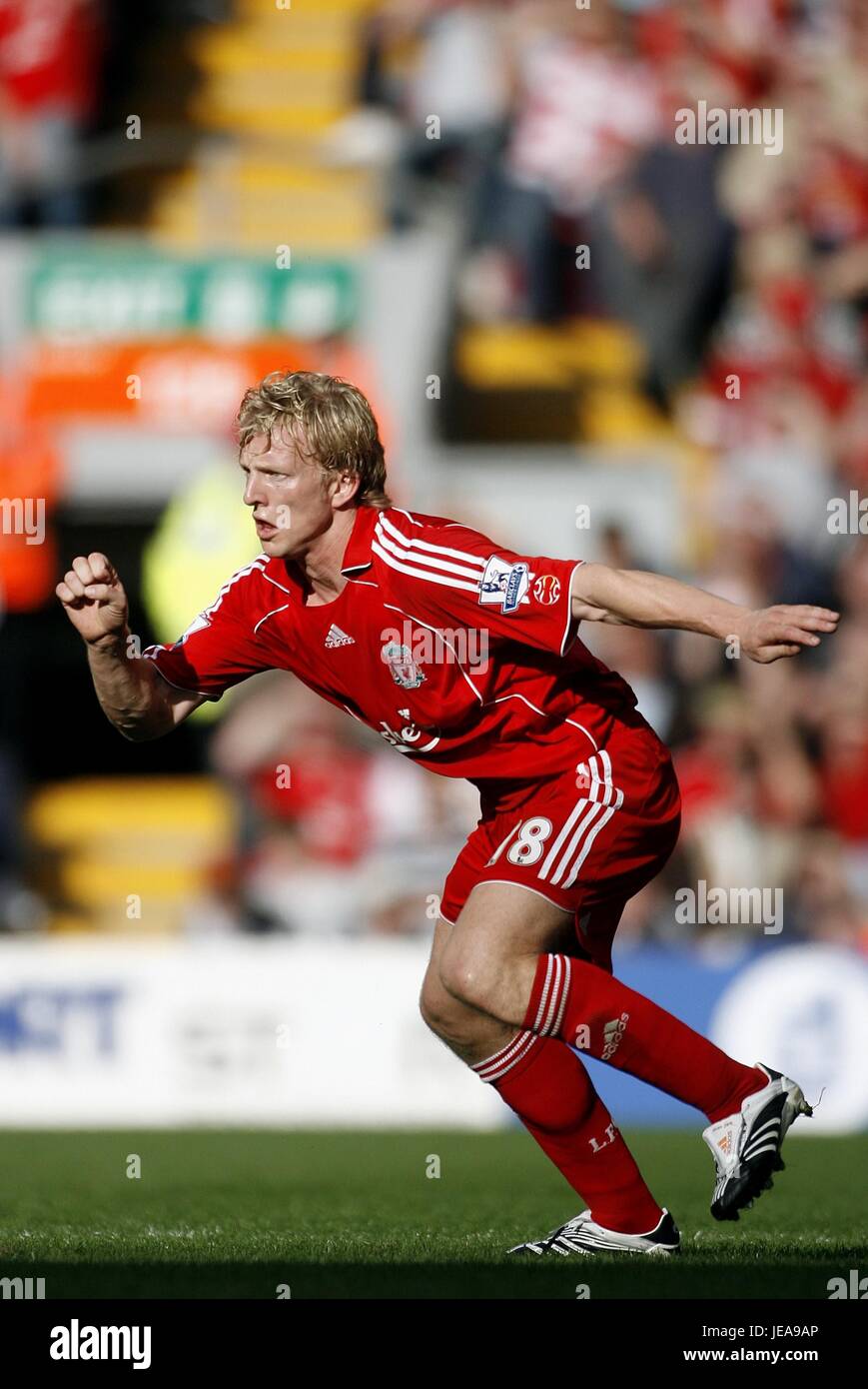 Dirk kuyt liverpool fc anfield hi-res stock photography and images - Alamy