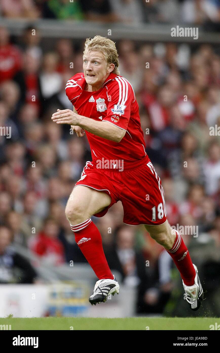 Dirk kuyt liverpool fc anfield hi-res stock photography and images - Alamy