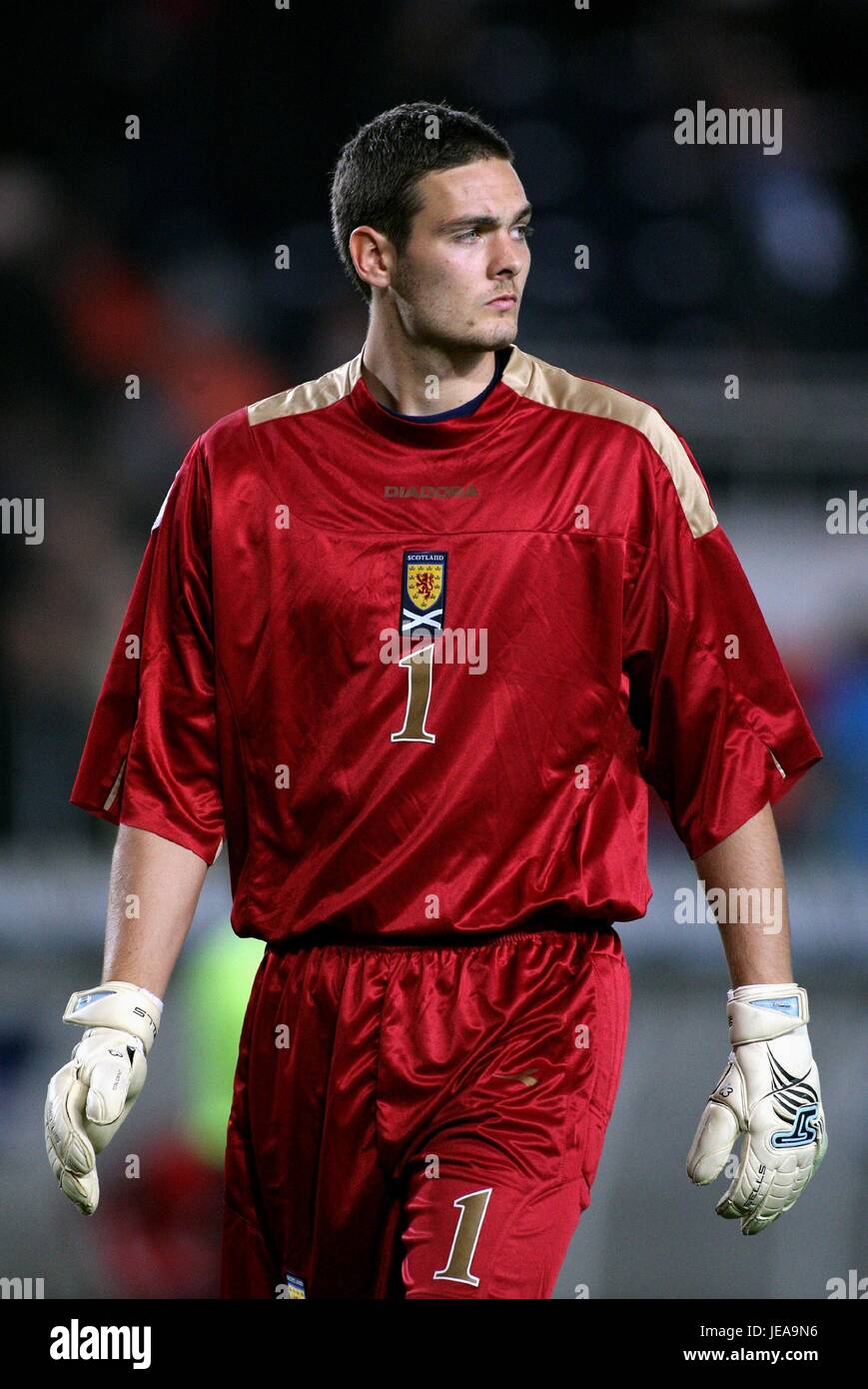 CRAIG GORDON SCOTLAND & SUNDERLAND FC PARC DES PRINCES PARIS FRANCE 12 ...