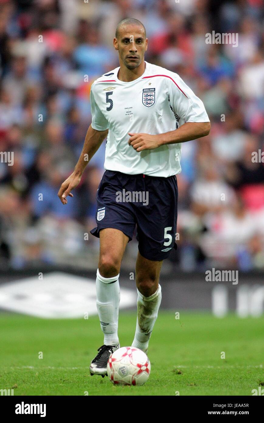 RIO FERDINAND ENGLAND & MANCHESTER UNITED FC WEMBLEY STADIUM LONDON ...