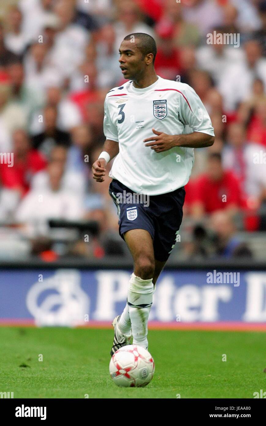 Ashley cole chelsea 2007 hi-res stock photography and images - Alamy