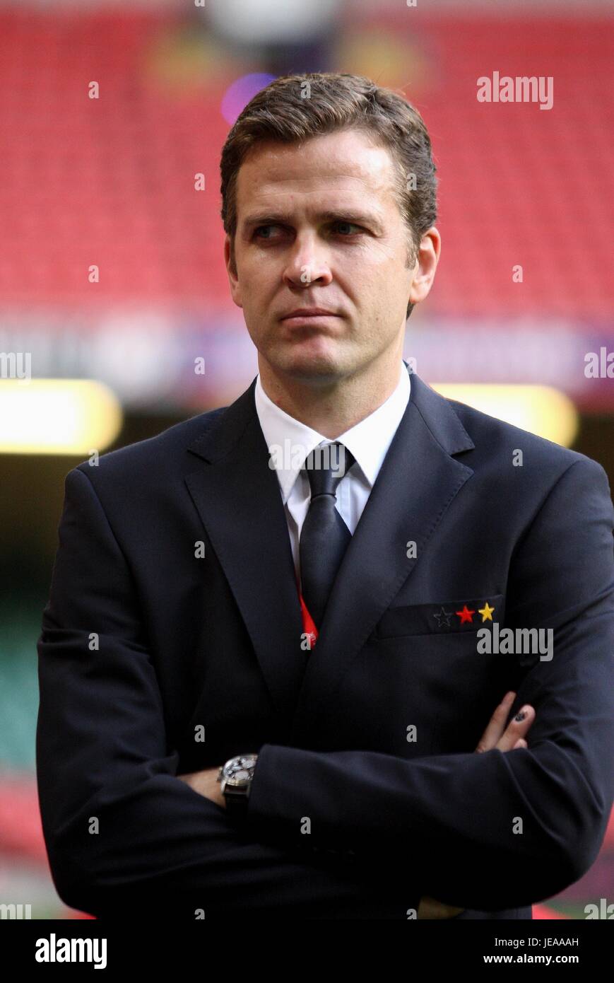 Wales football team manager hi-res stock photography and images - Alamy