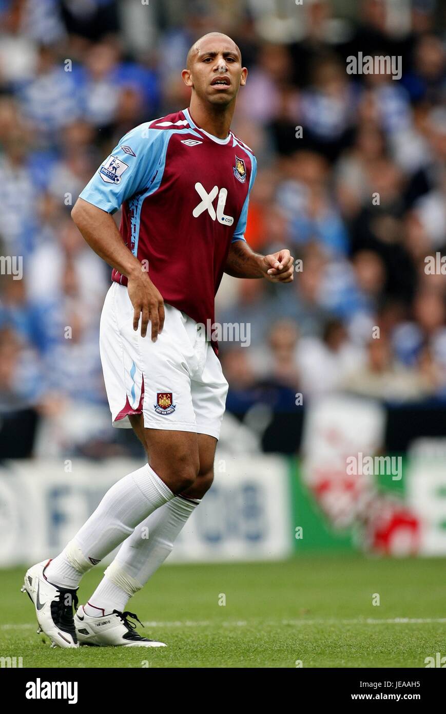 Anton ferdinand reading hi-res stock photography and images - Alamy