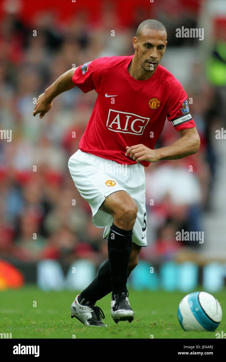 RIO FERDINAND MANCHESTER UNITED FC OLD TRAFFORD MANCHESTER ENGLAND 01 ...