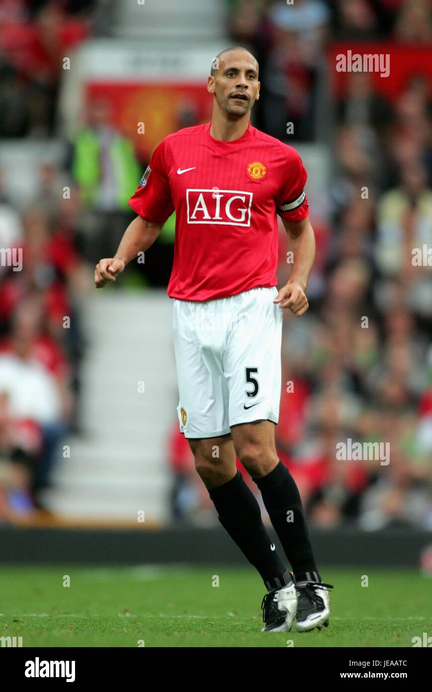 Rio ferdinand manchester united 2007 hi-res stock photography and ...