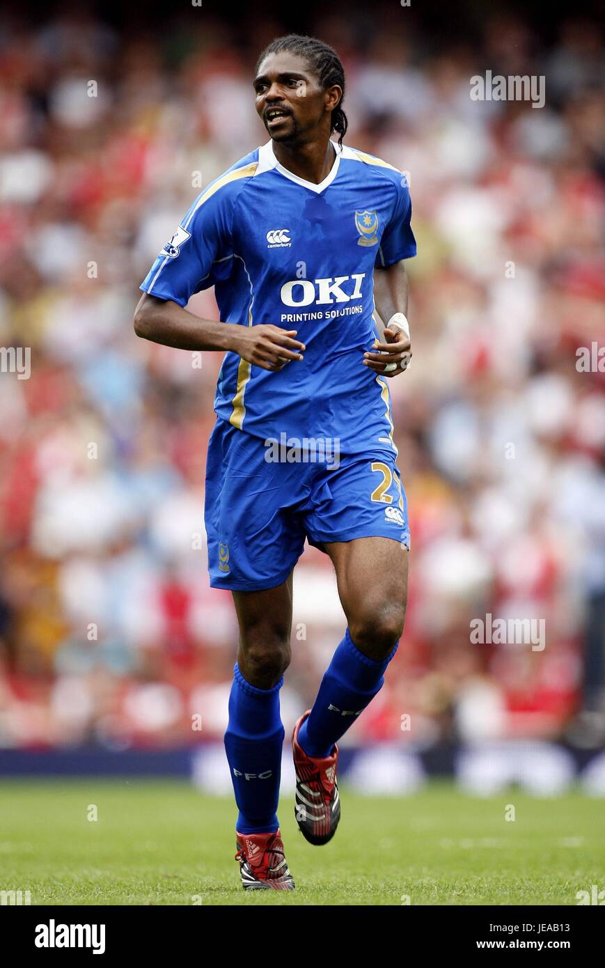 Nwankwo kanu arsenal hi-res stock photography and images - Alamy