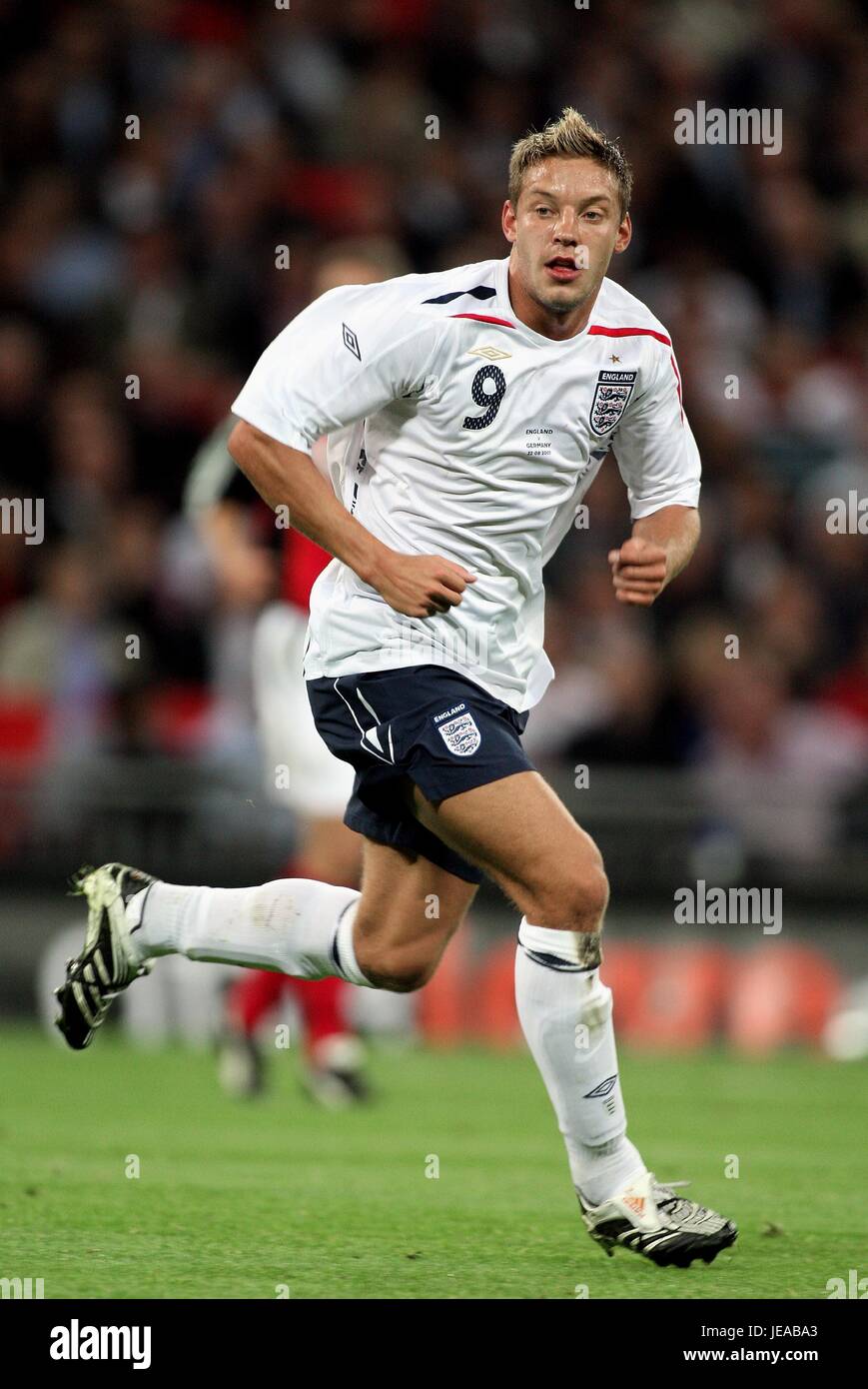 ALAN SMITH ENGLAND & NEWCASTLE UNITED FC WEMBLEY LONDON ENGLAND 22 ...