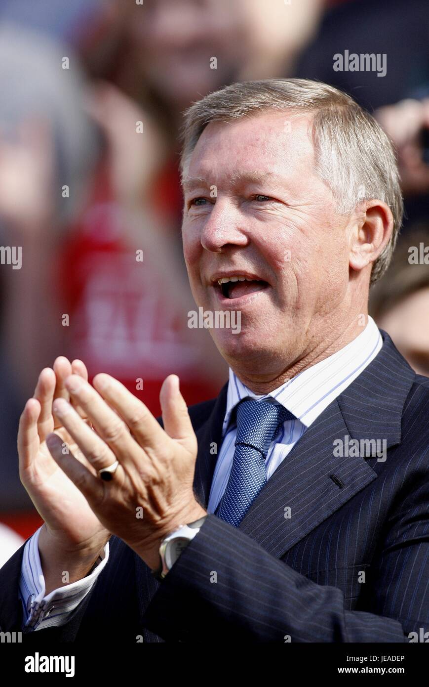 SIR ALEX FERGUSON MANCHESTER UNITED FC MANAGER OLD TRAFFORD MANCHESTER ...