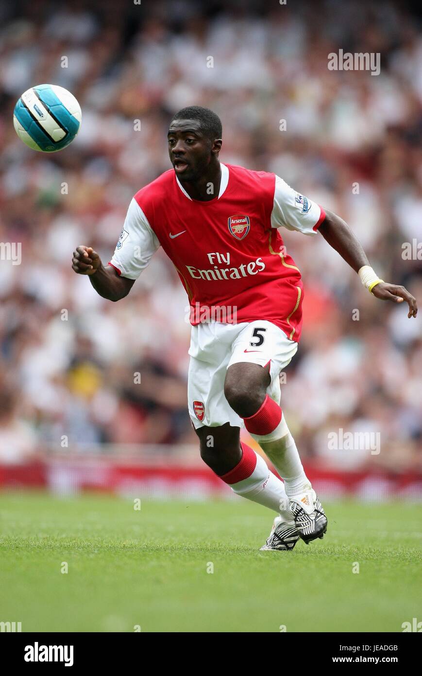 Emirates stadium kolo toure hi-res stock photography and images - Alamy