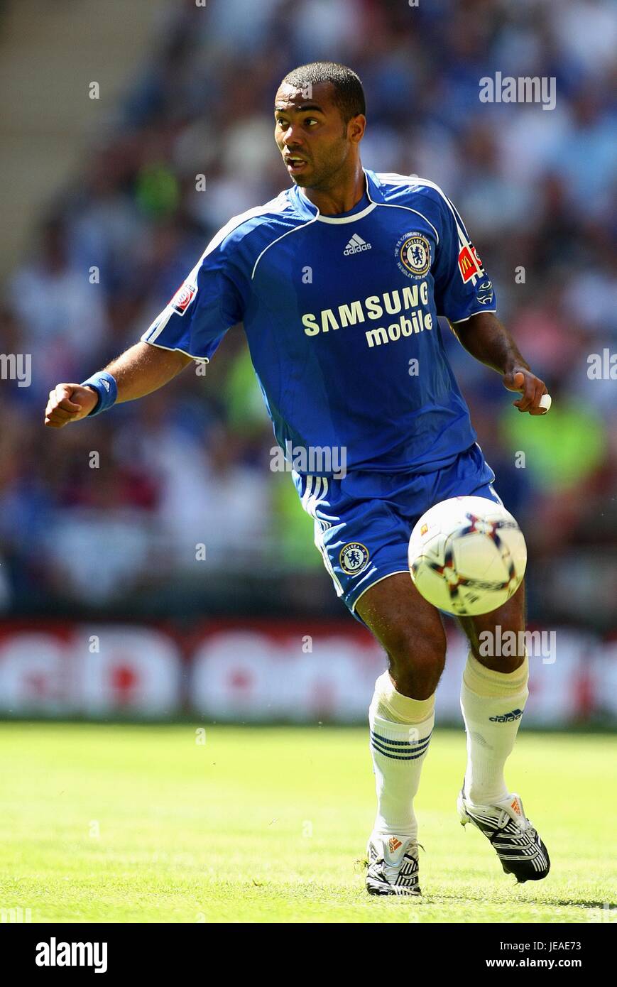 ASHLEY COLE CHELSEA FC WEMBLEY LONDON ENGLAND 05 August 2007 Stock ...