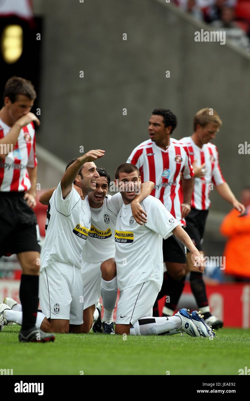 CRISTIAN MOLINARO JUVENTUS FC STADIUM OF LIGHT SUNDERLAND ENGLAND 04 ...