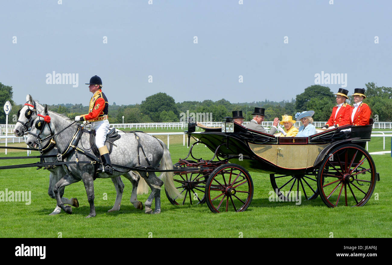 Royal family ascot hi-res stock photography and images - Alamy