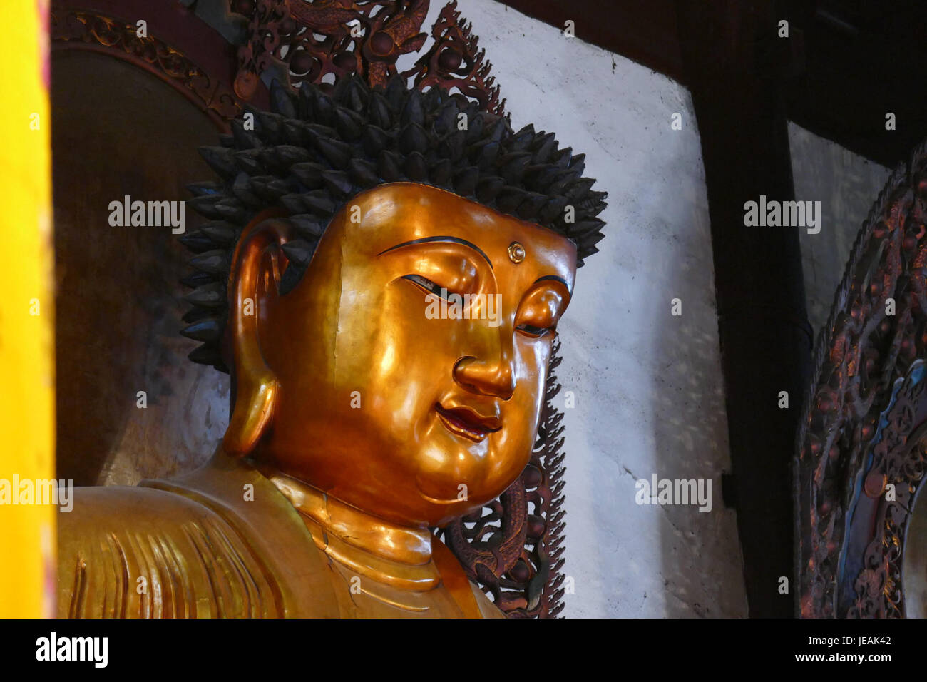 The Jade Buddha Temple in Shanghai is an important Buddhist temple ...