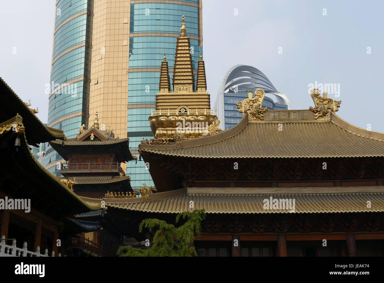 Jing'an Temple, located in the heart of Shanghai, is one of the city's ...