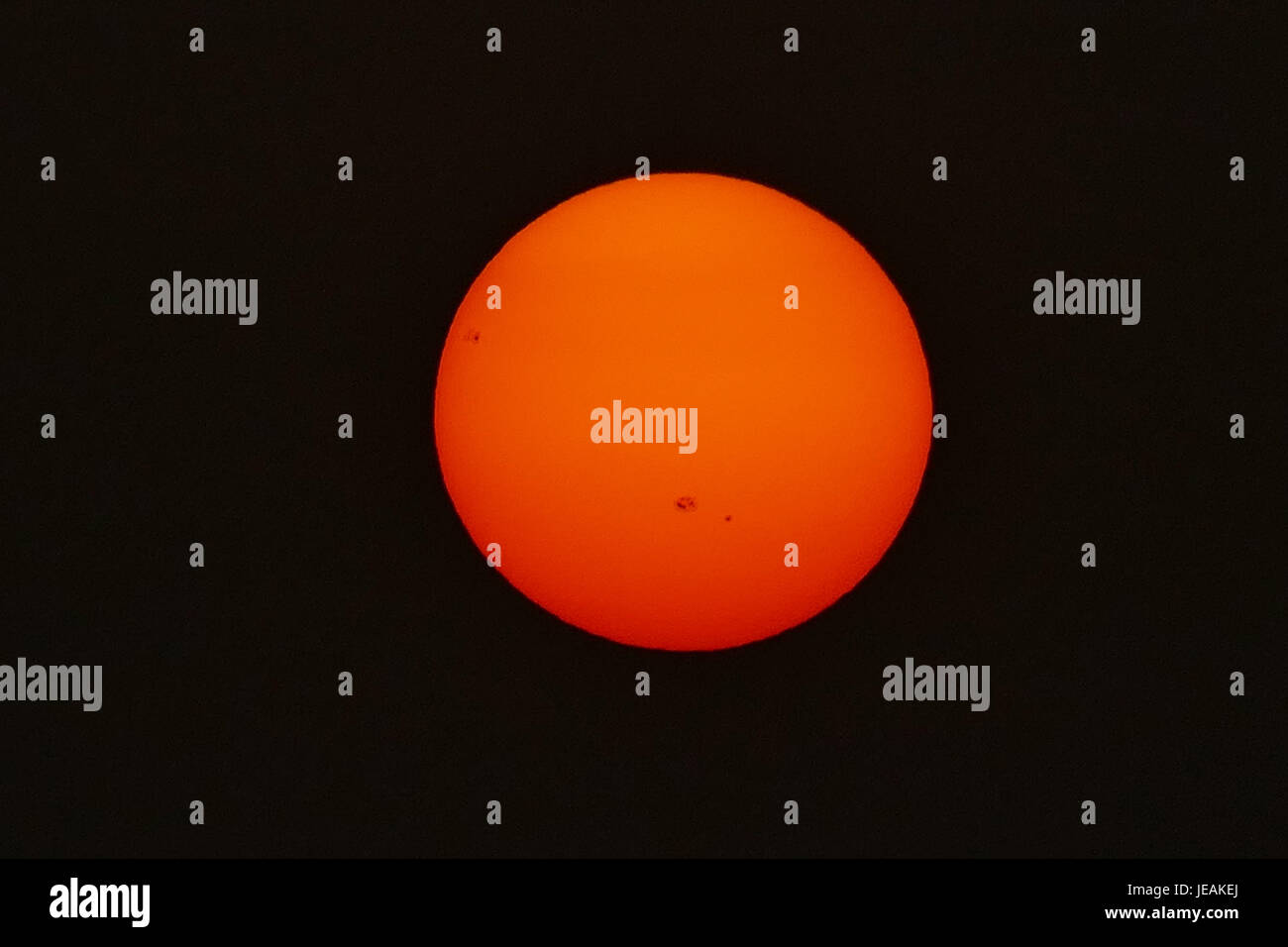 Sunspot drawing hi-res stock photography and images - Alamy