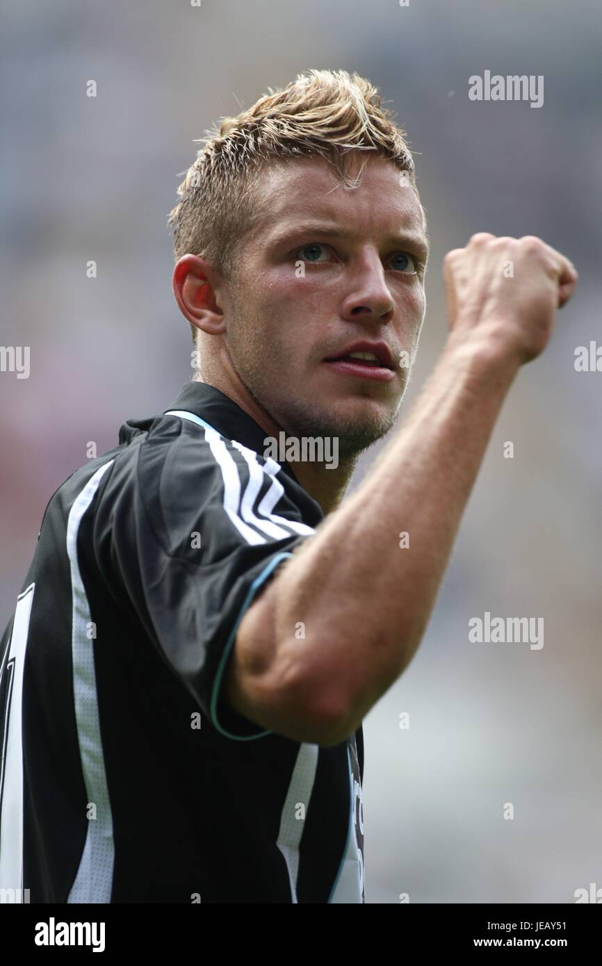 Goal against newcastle united hi-res stock photography and images - Alamy