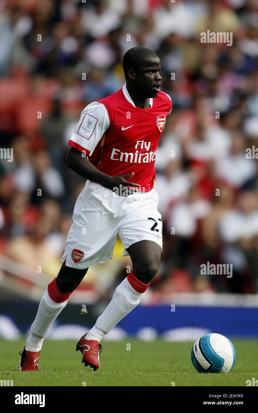 Emirates stadium emmanuel eboue hi-res stock photography and images - Alamy