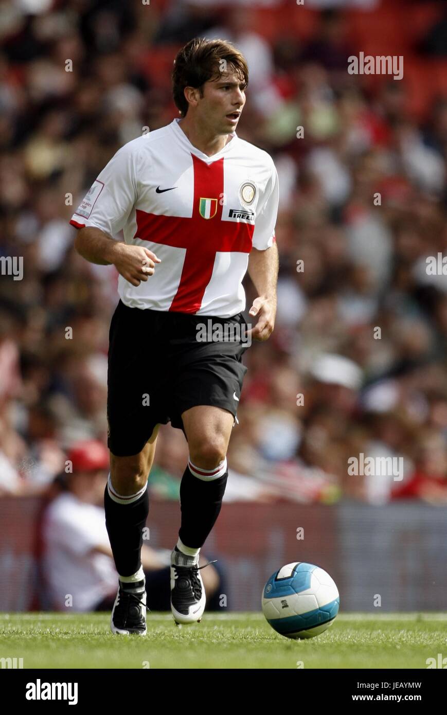 ANDRADE CABELINO MAXWELL INTER MILAN EMIRATES STADIUM LONDON ENGLAND 28 ...