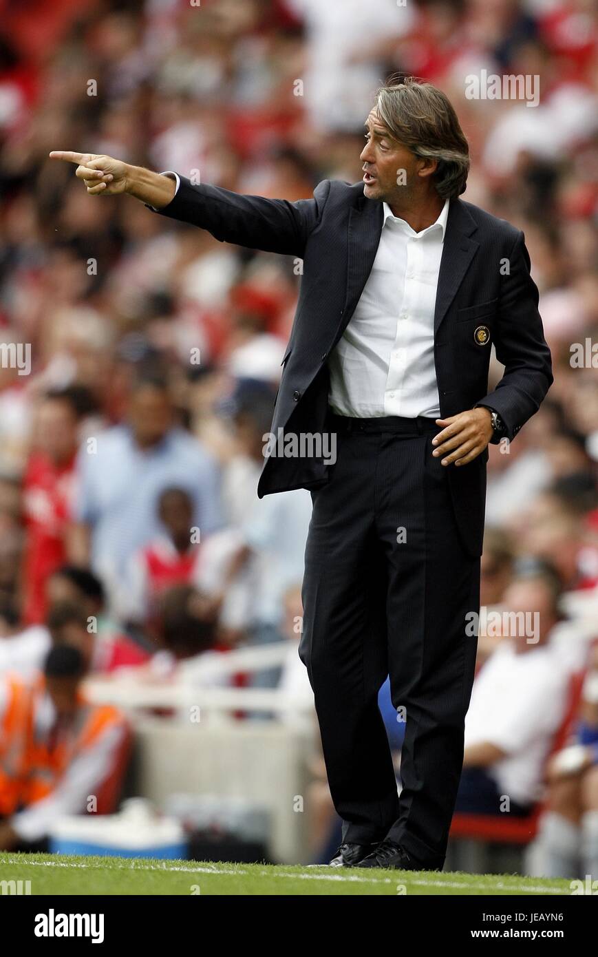 ROBERTO MANCINI INTER MILAN MANAGER EMIRATES STADIUM LONDON ENGLAND 28 ...