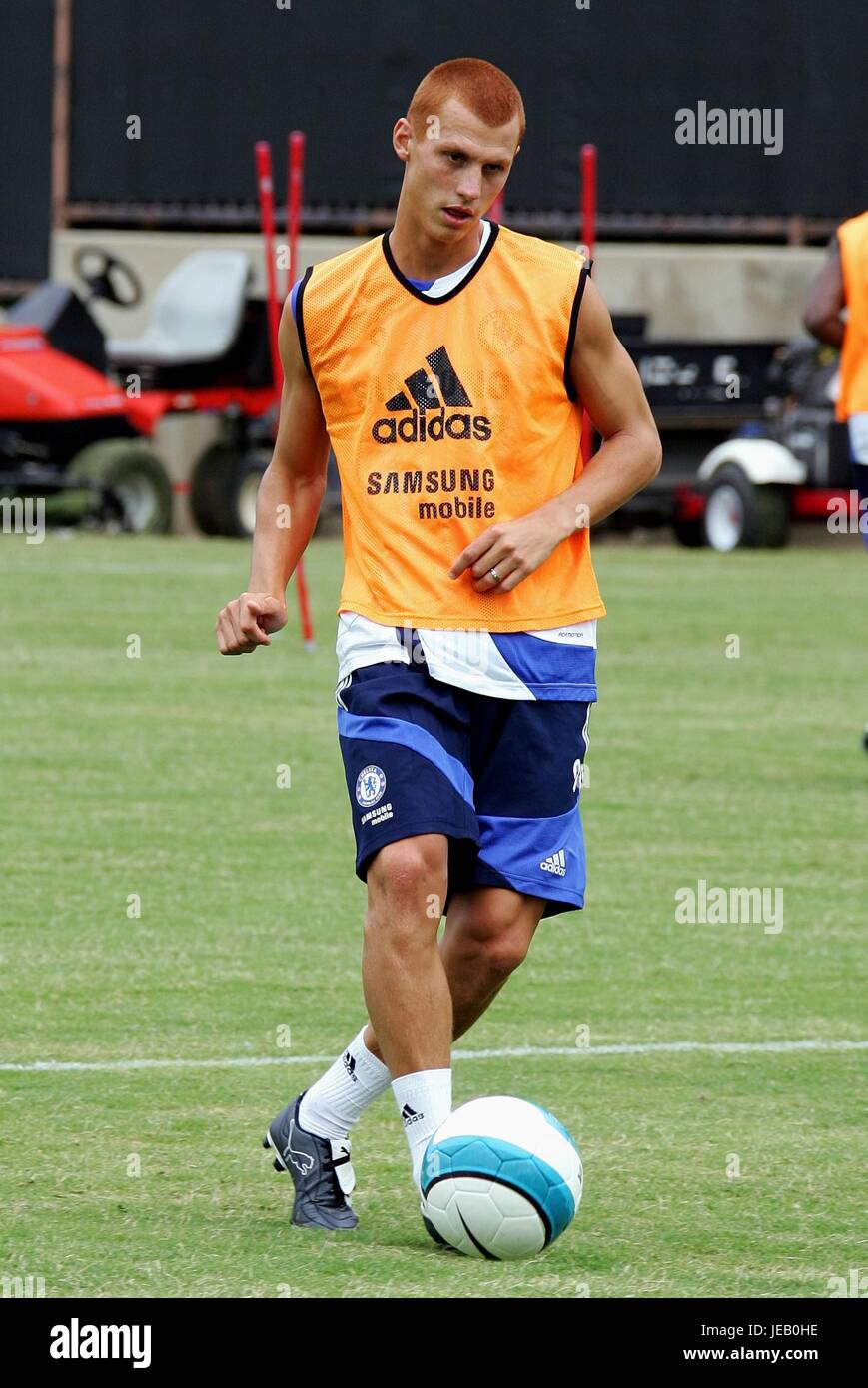 Football steve sidwell hi-res stock photography and images - Alamy