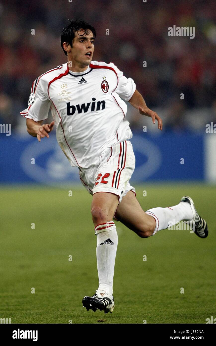 Kaka ac milan champions league hi-res stock photography and images - Alamy