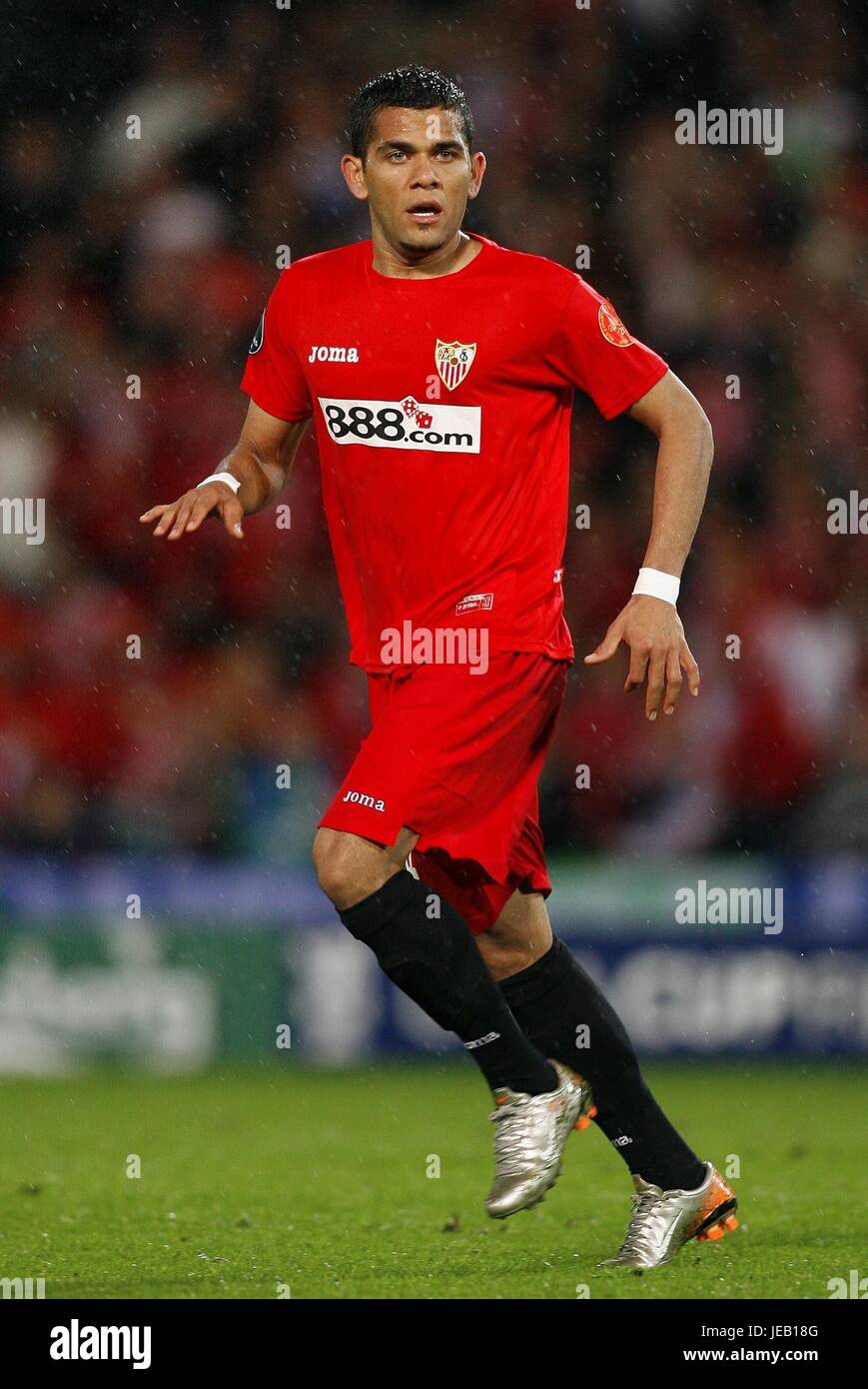 DANIEL ALVES SEVILLE FC HAMPDEN PARK GLASGOW SCOTLAND 16 May 2007 Stock ...