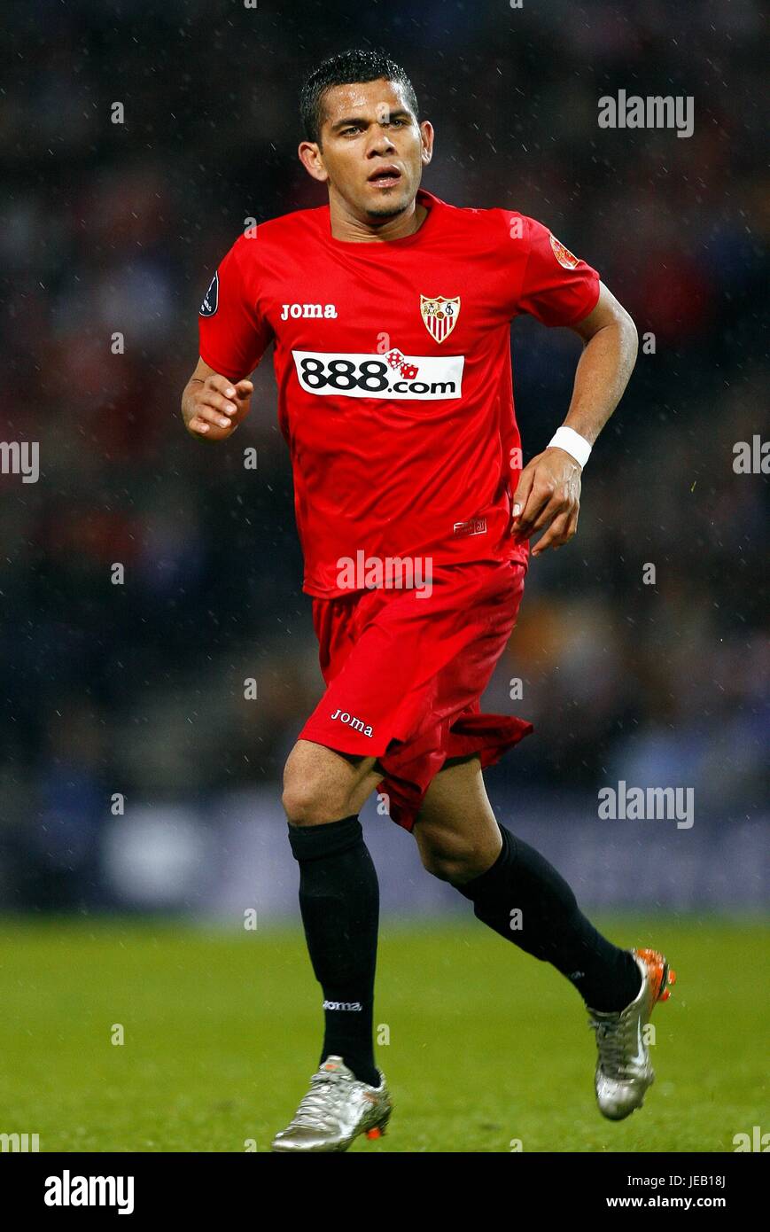 DANIEL ALVES SEVILLE FC HAMPDEN PARK GLASGOW SCOTLAND 16 May 2007 Stock ...