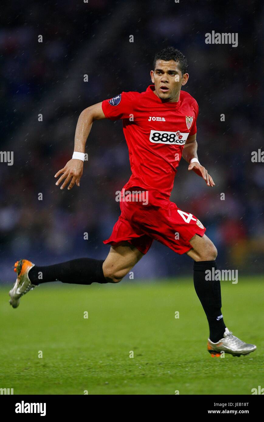 DANIEL ALVES SEVILLE FC HAMPDEN PARK GLASGOW SCOTLAND 16 May 2007 Stock ...