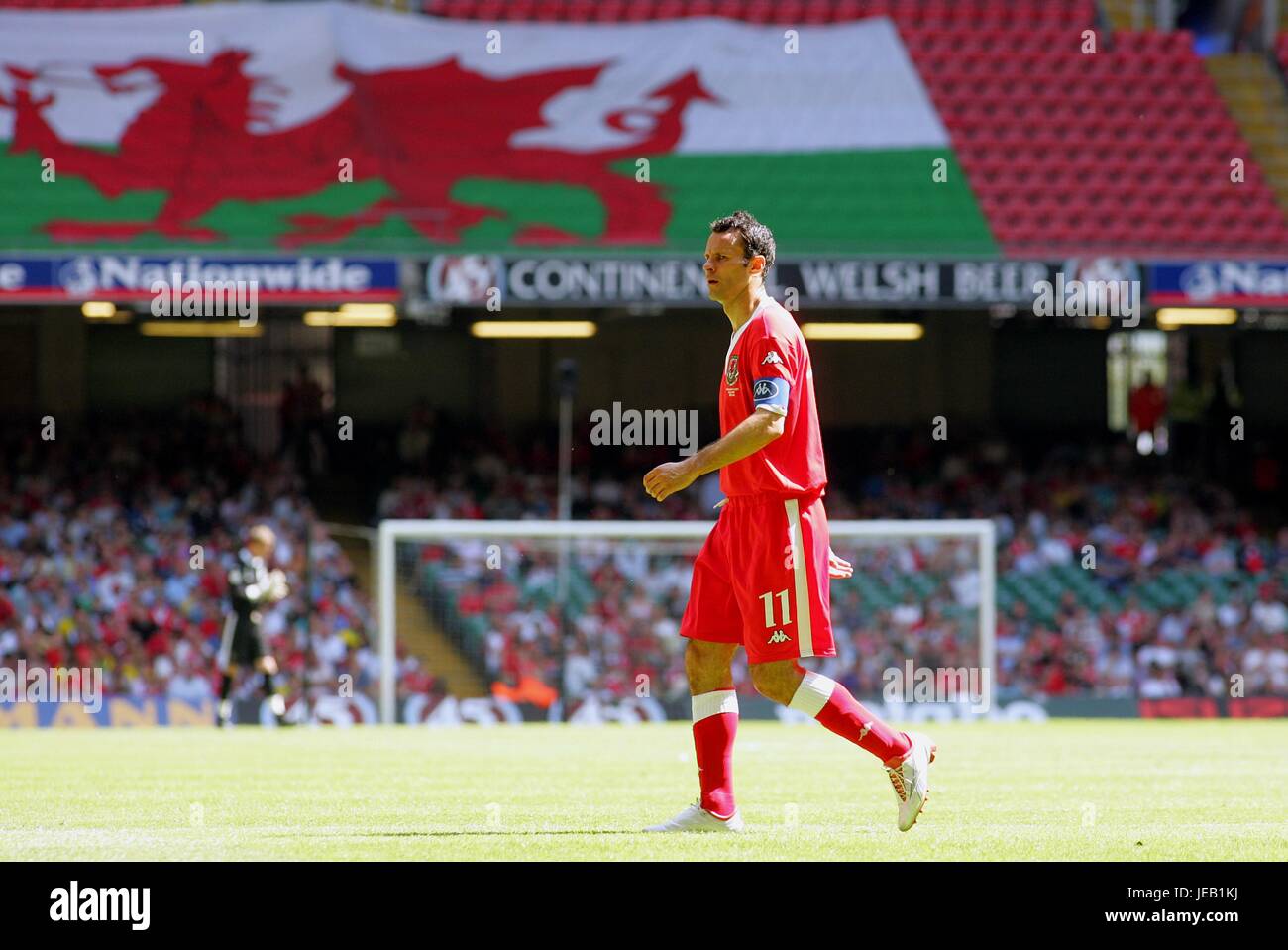 RYAN GIGGS LAST GAME FOR WALES WALES V CZECH REPUBLIC THE MILLENNIUM ...