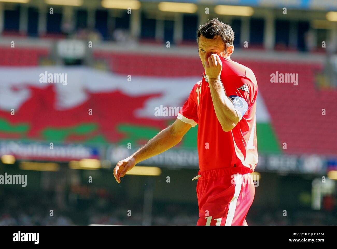 RYAN GIGGS LAST GAME FOR WALES WALES V CZECH REPUBLIC THE MILLENNIUM ...