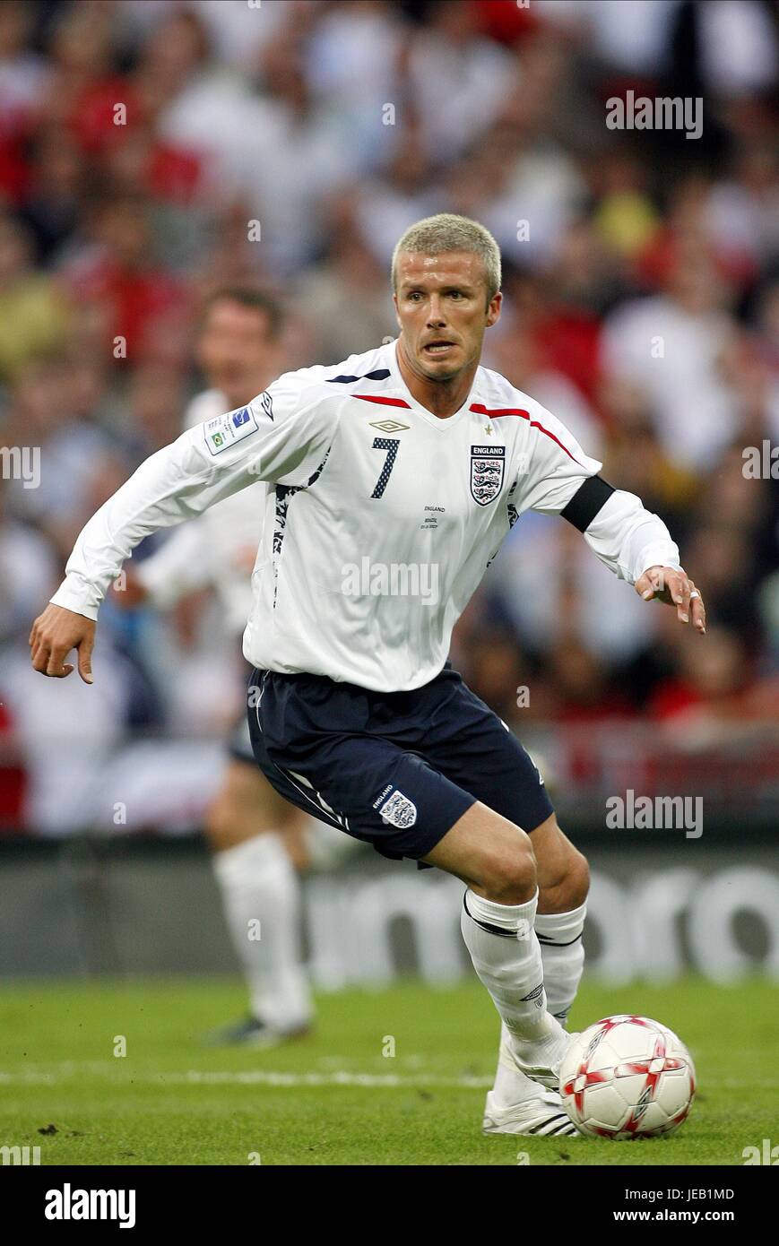 DAVID BECKHAM ENGLAND V BRAZIL WEMBLEY STADIUM LONDON ENGLAND 01 June ...