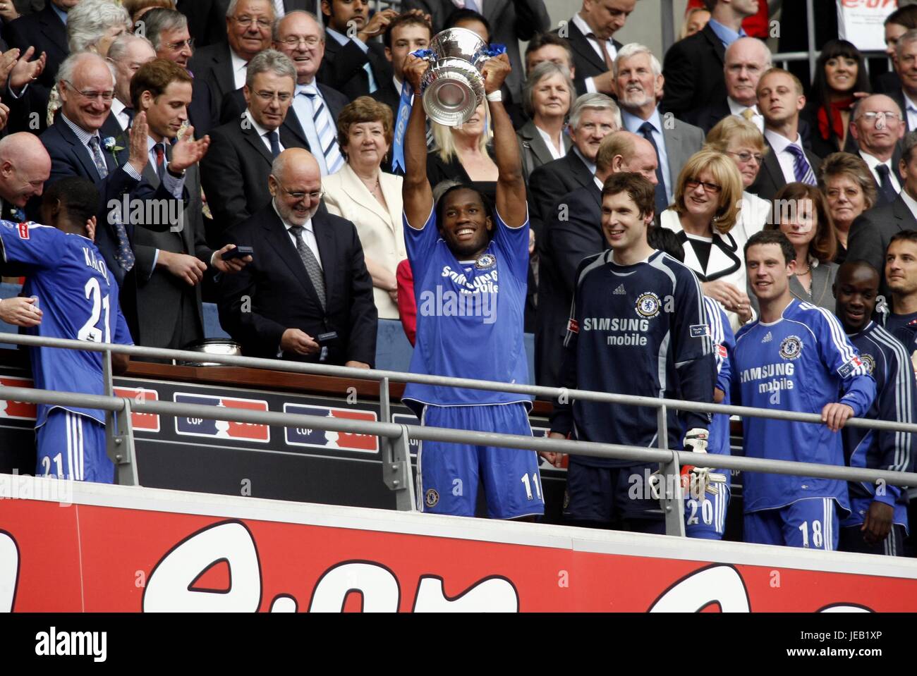 Manchester united chelsea fa hi-res stock photography and images - Alamy