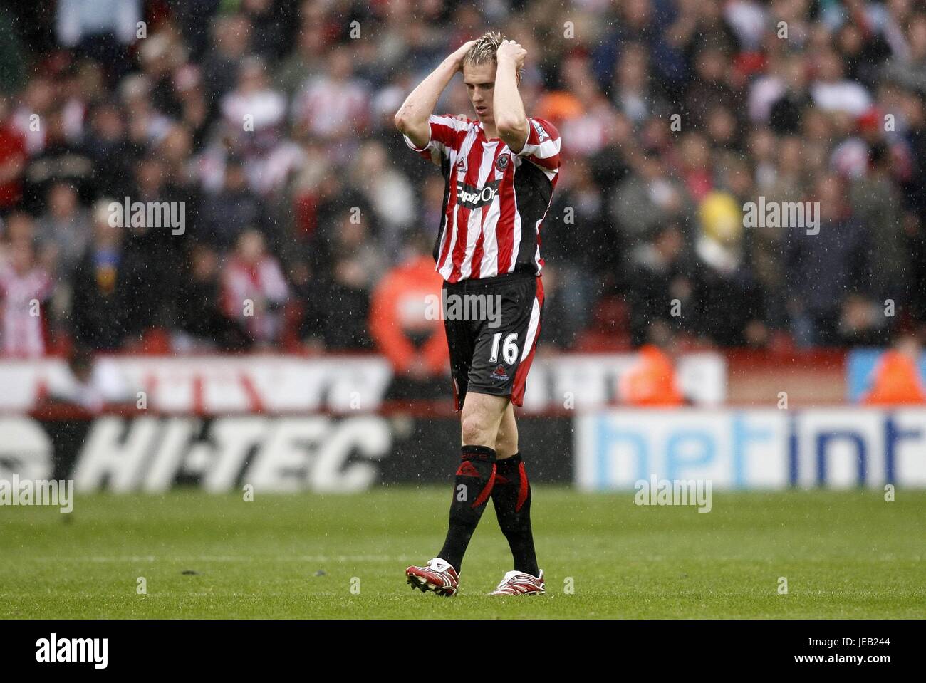 MATTHEW KILGALLON SHEFFIELD UNITED FC BRAMALL LANE SHEFFIELD ENGLAND 13 ...