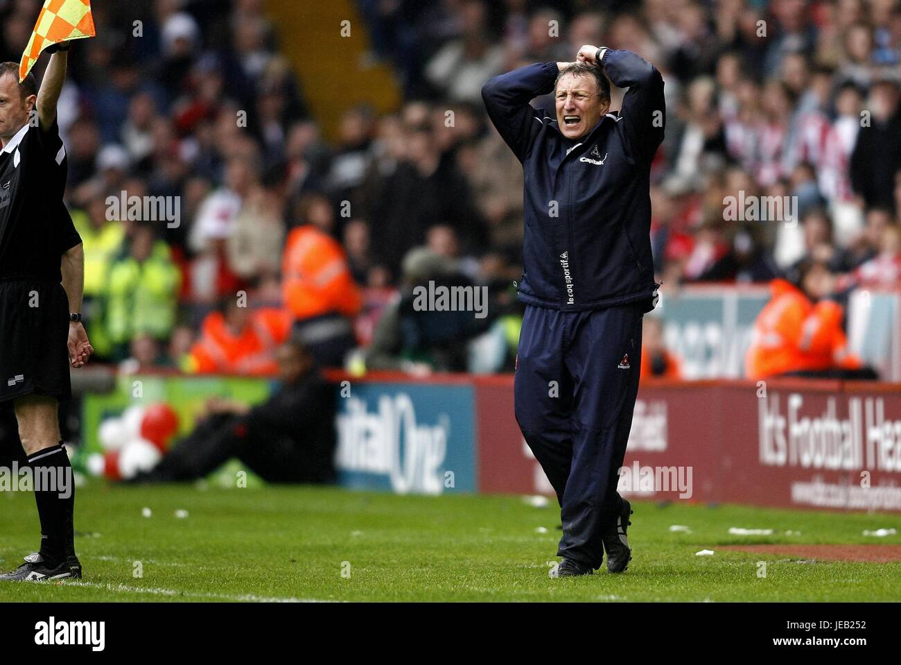 NEIL WARNOCK SHEFFIELD UTD V WIGAN ATHLETIC BRAMALL LANE SHEFFIELD ...