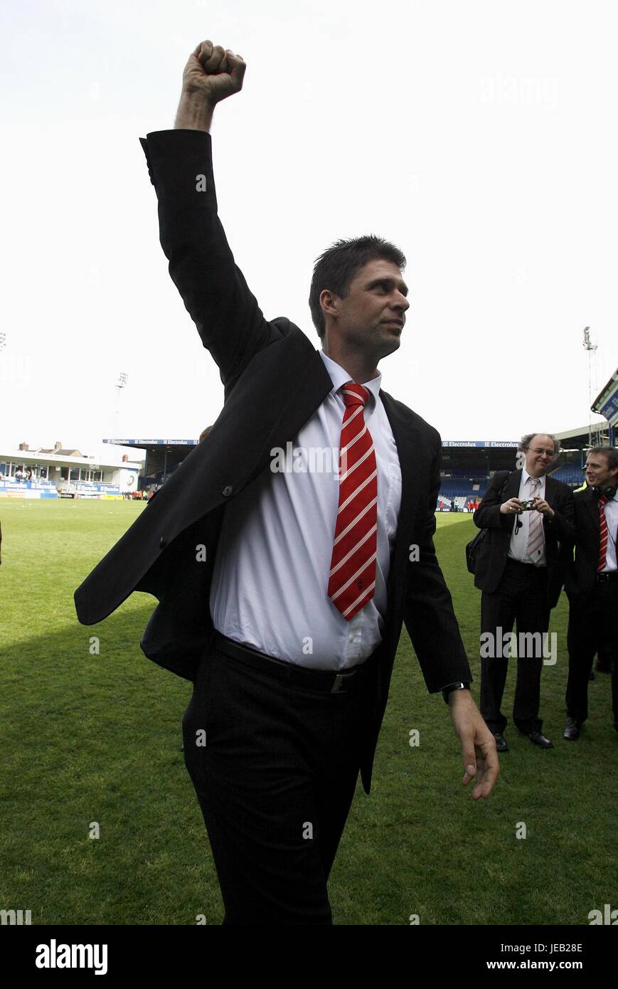 Coca cola championship hi-res stock photography and images - Alamy